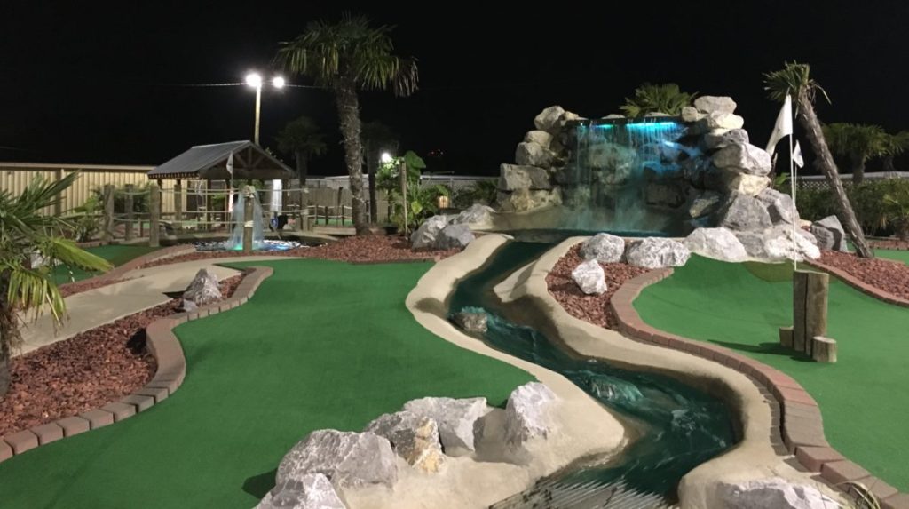 Arcade - Banana's Mini-Golf & Arcade